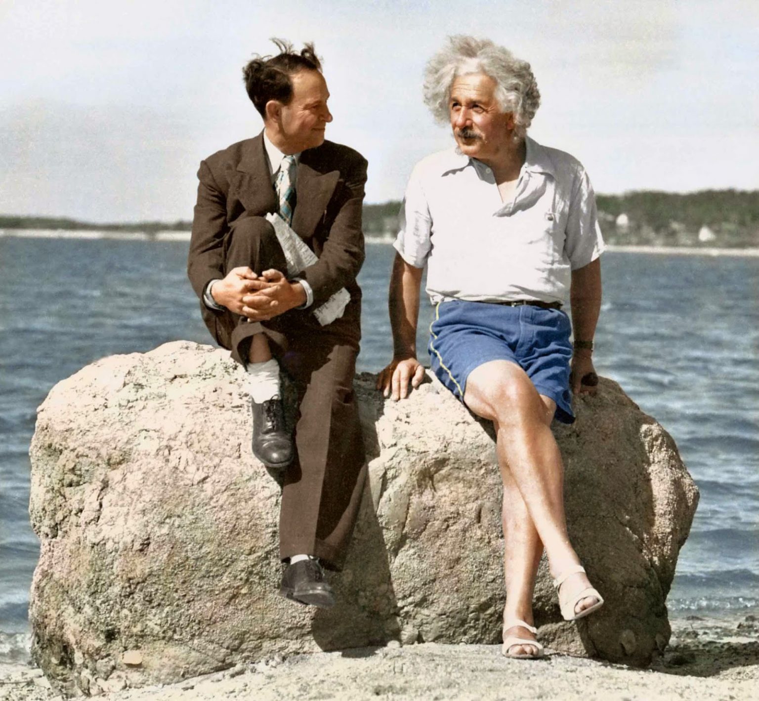ON THE BEACH – Garden of Physics